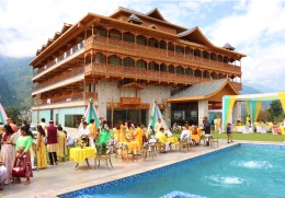 Tiaraa Hotels & Resorts - Your Destination for a Lavish Stay